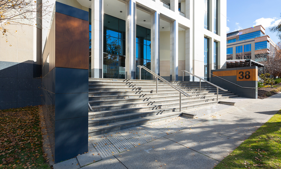 38 Sydney Avenue Base Building Refurbishment – AMC Architecture