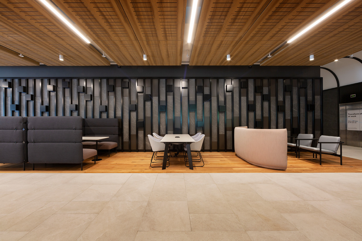 7 London Circuit Public Atrium, Bathrooms, End of Trip & Wellness ...