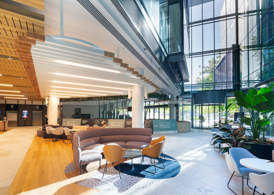 7 London Circuit Public Atrium, Bathrooms, End of Trip & Wellness ...